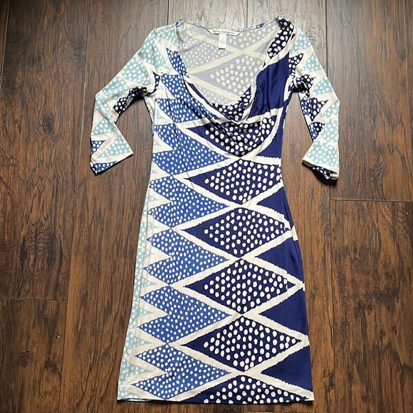 Diane Von Furstenberg | Dresses | Diane Von Furstenberg Bluewhite 34 ...